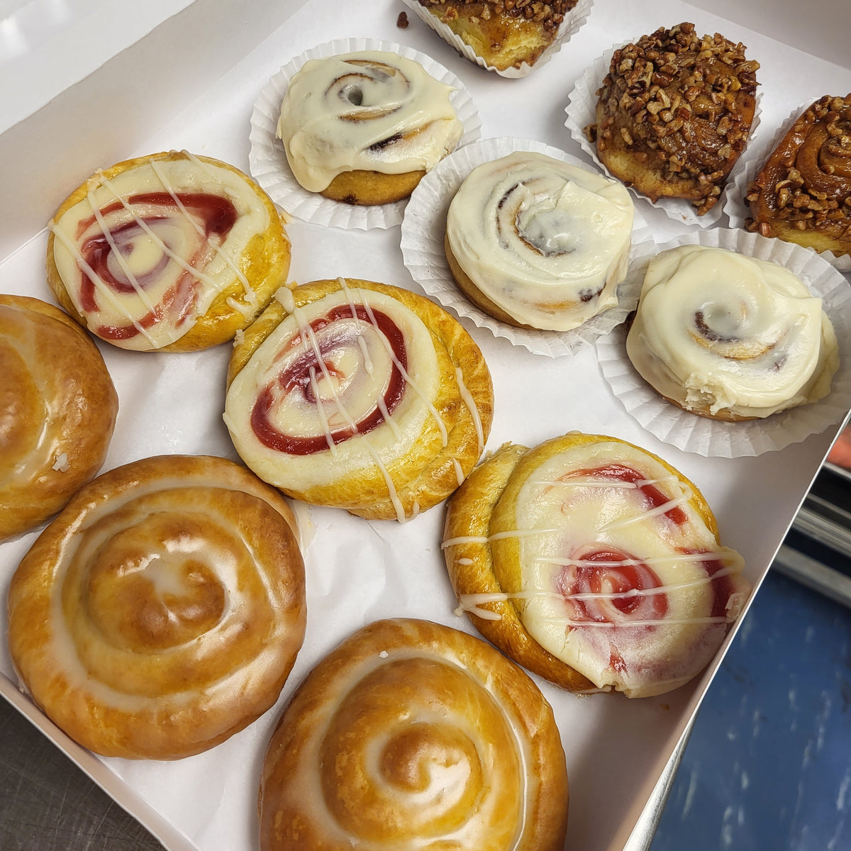 Breakfast Dozen Box – Country Cakes & Bakes